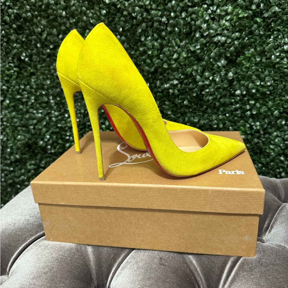 Christian Louboutin So Kate - Gem